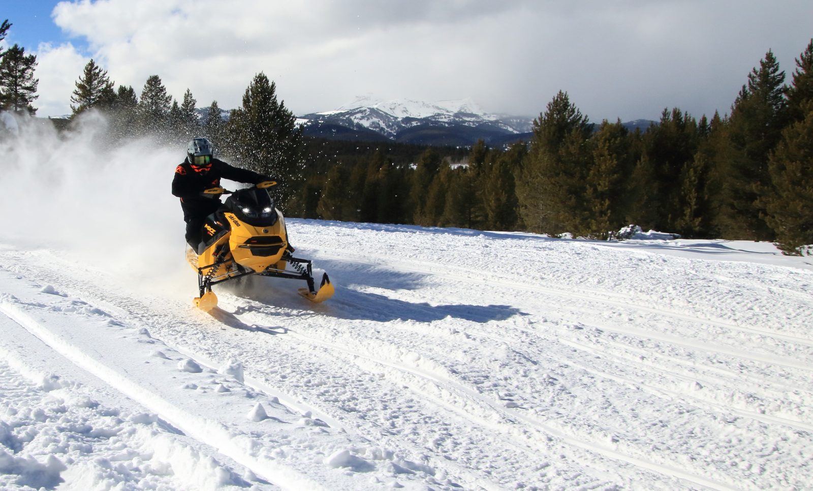 2025 MXZ X-RS: Small changes, big improvements? - SledMagazine.com