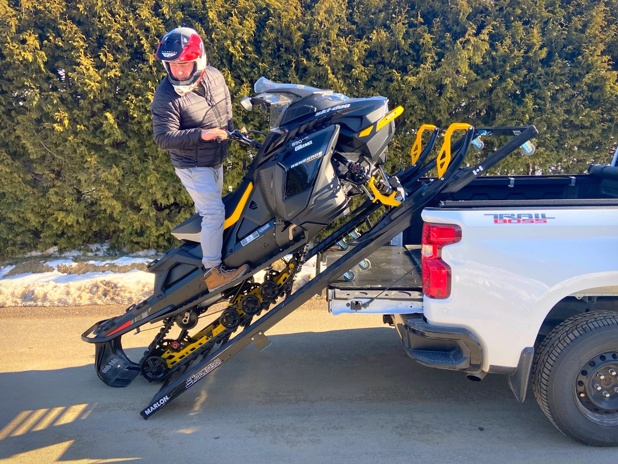 Marlon Single Loader Ramp: Easy Snowmobile Transportation ...