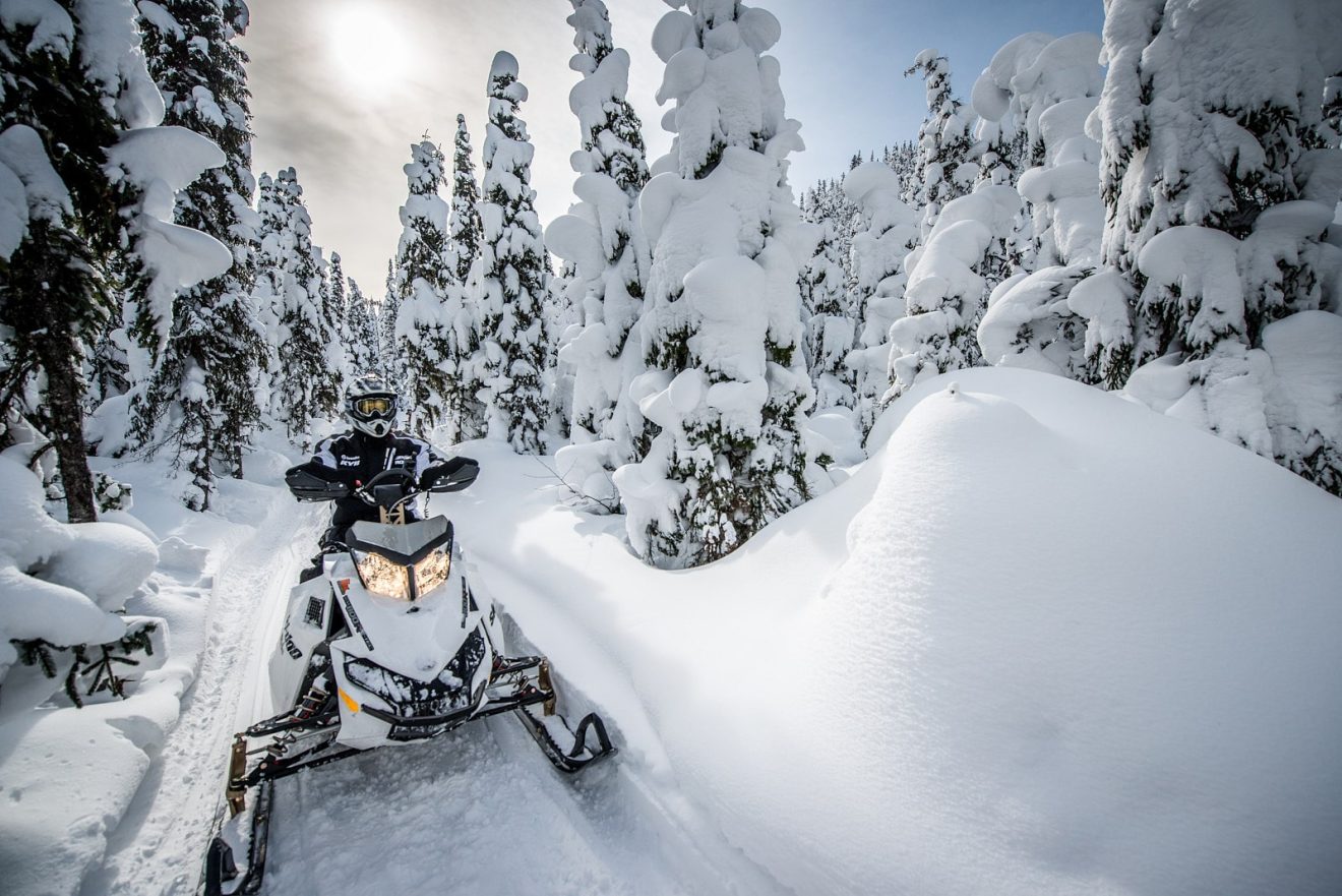 Guide to Preparing Your Snowmobile Trip in Québec - SledMagazine.com