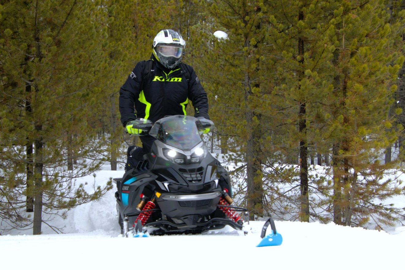 2026 Lynx Commander RE: Powerful Crossover Snowmobile