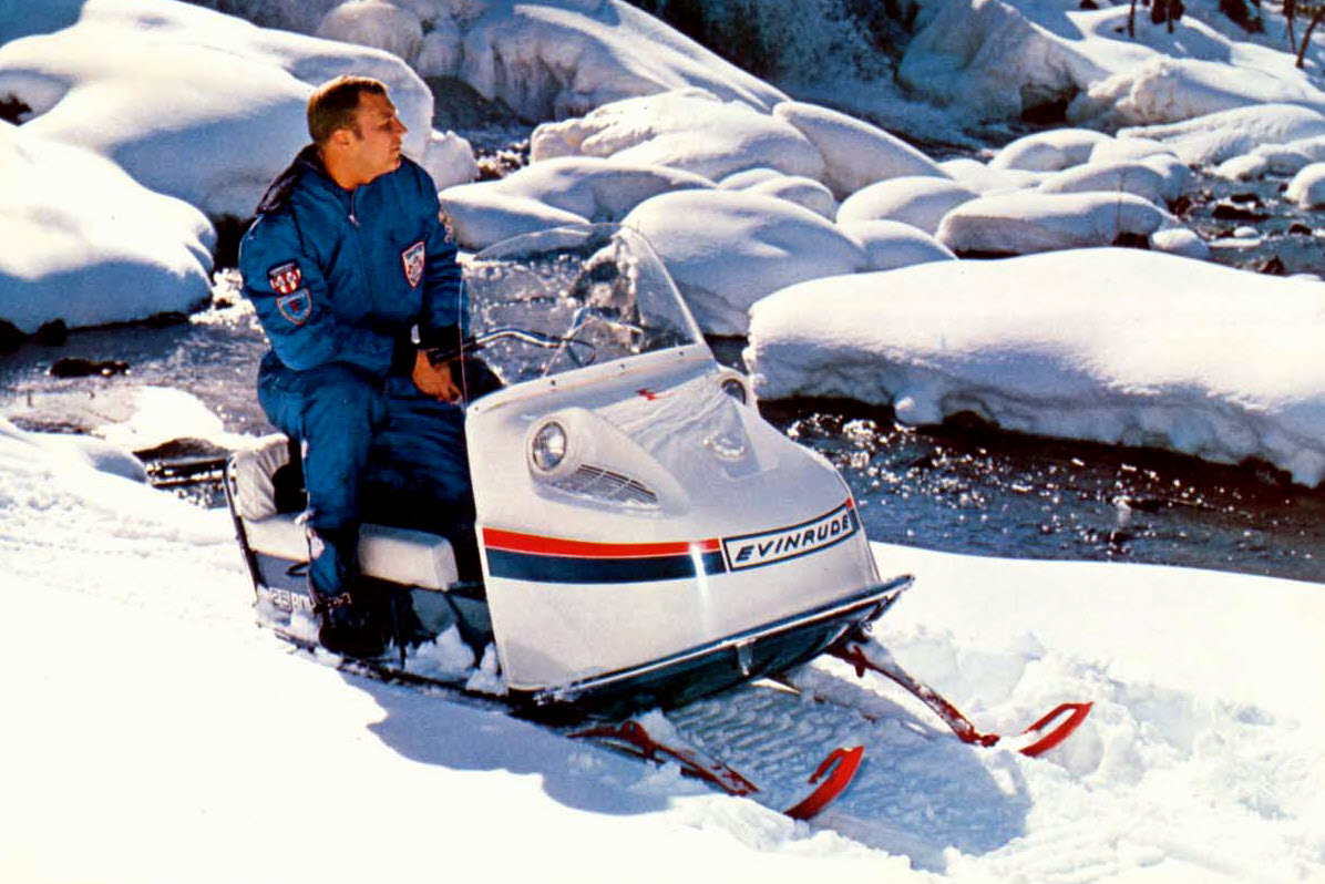 Former Snowmobile Manufacturers: OMC (Johnson & Evinrude ...